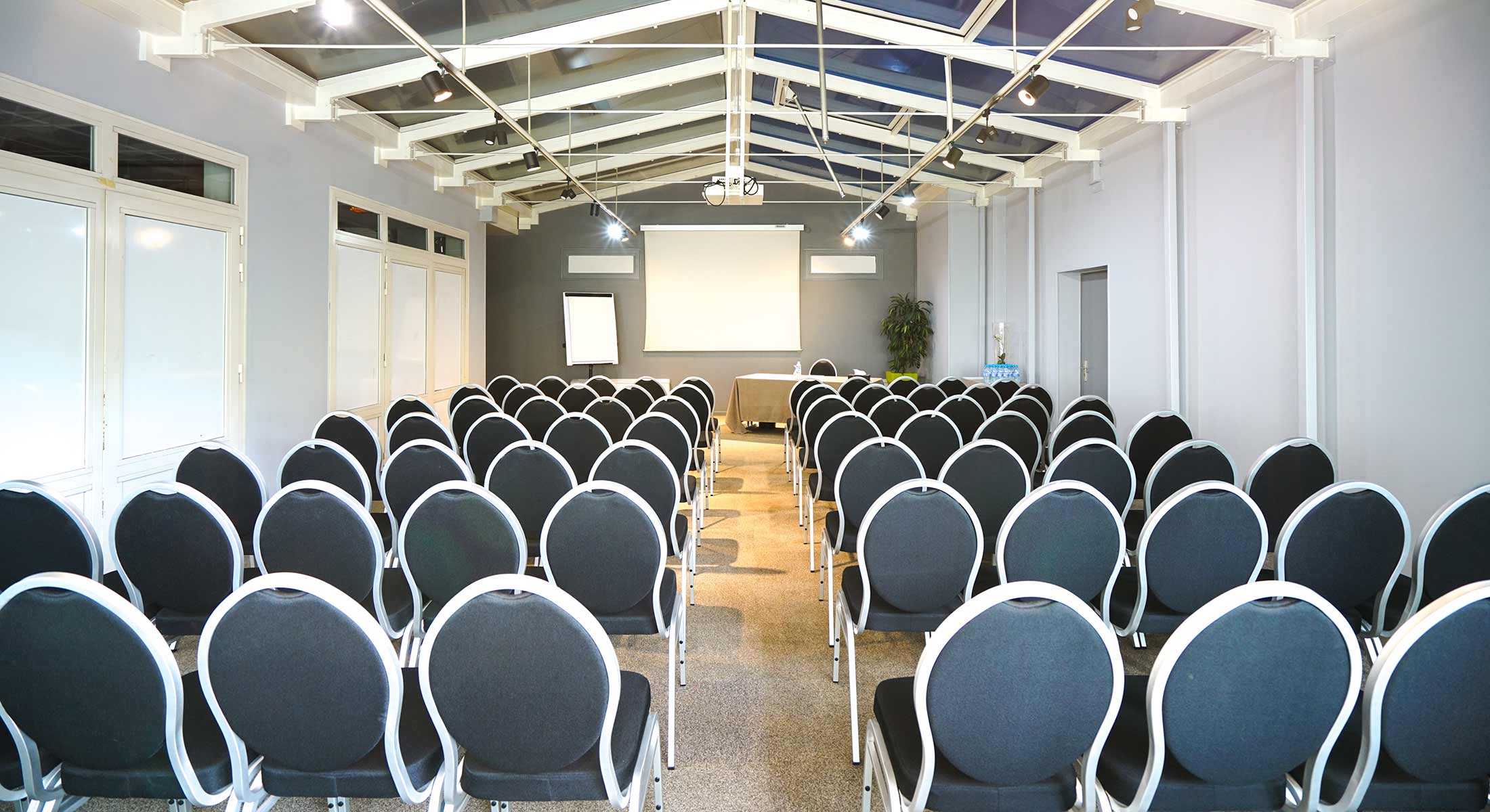 Salle de réunion pour votre séminaire à Lyon 9ème - Hotel Saphir Lyon